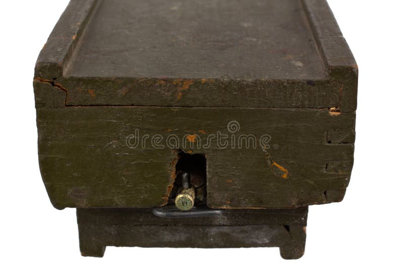 The PMD-6, PMD-7 and PMD-57 Series Primitive Land Mine from Soviet ...