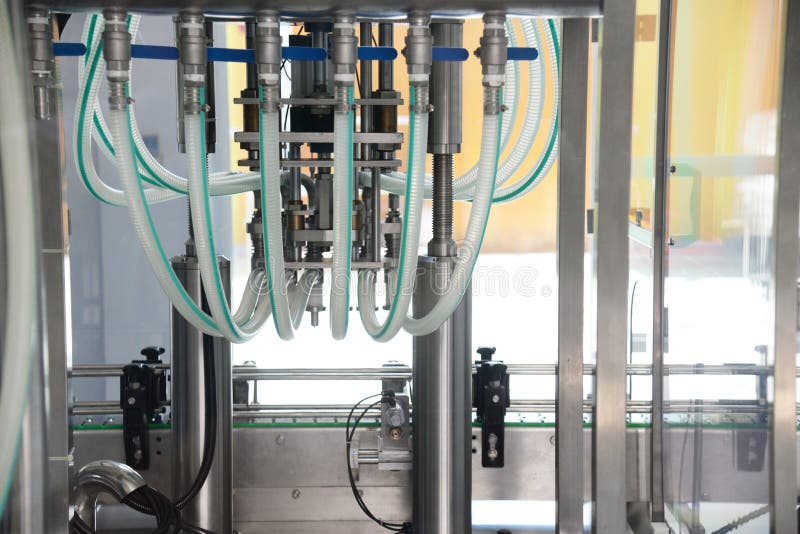 Pneumatic Pouring Bottle Automatic Filling Machine Industrial Stock ...