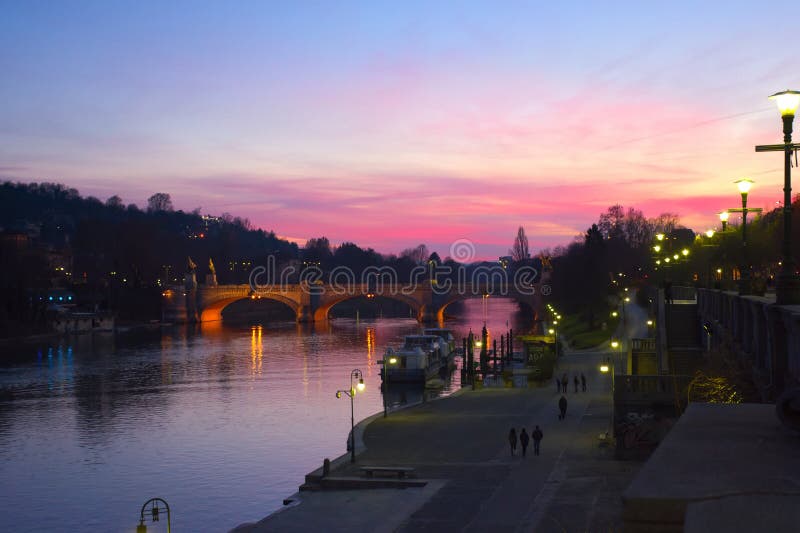 Fluss PO, Turin stockbild. Bild von piedmont, ansicht - 15479311