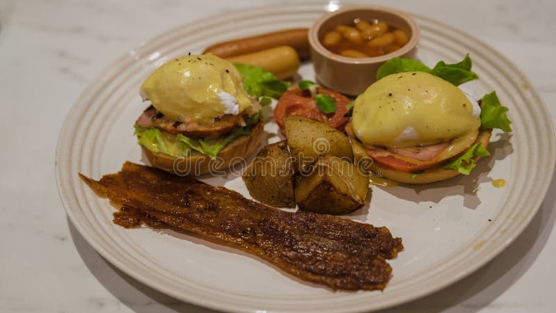 Poached Egg with Hollandaise Sauce,Breakfast Buffet in a Luxury Hotel ...