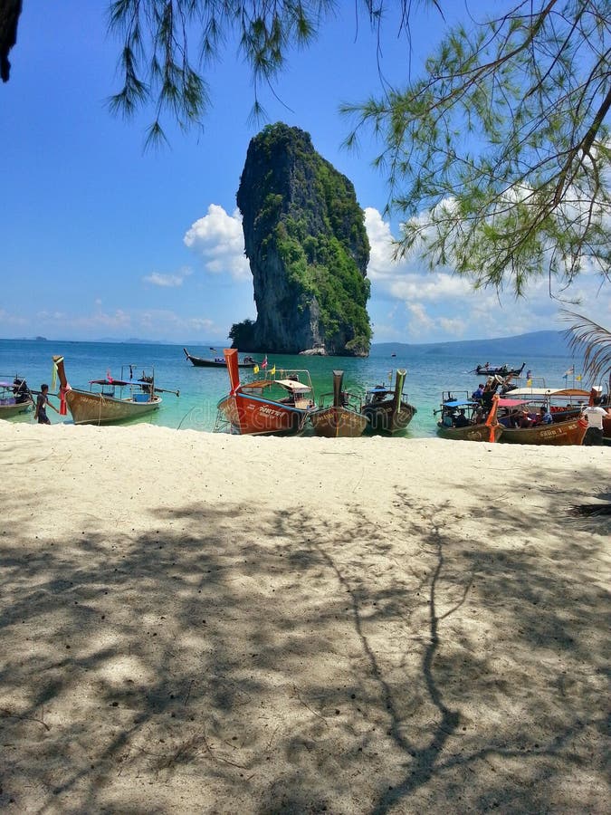 Poda Island, White Sandy Beach With Turquoise Andaman Sea Water ...