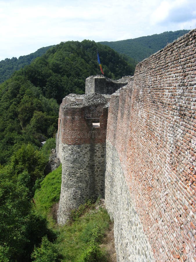 Poenari Fortress Near Arefu. Vlad The Impaler Castle In Transylvania ...