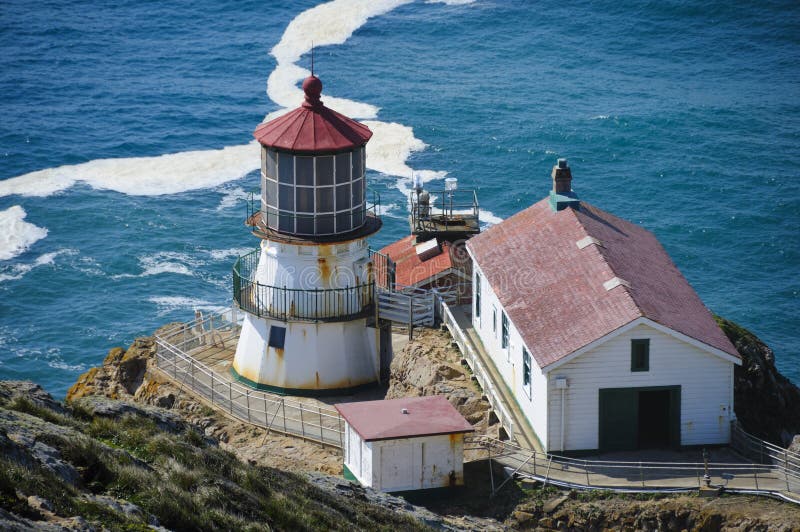Point Reyes Lighthouse stock image. Image of ocean, preserved - 18747445