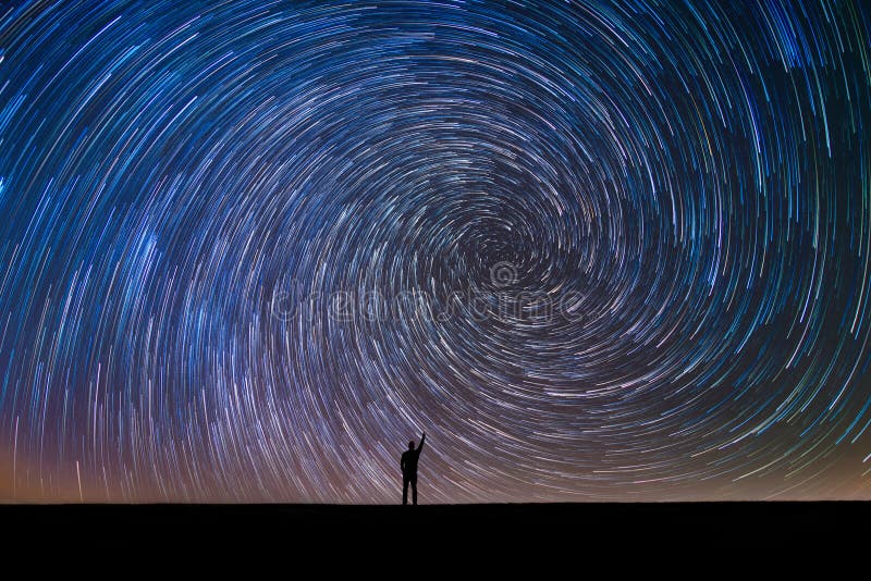 Pointing North Spiral Star Trails Stock Image - Image of polaris ...