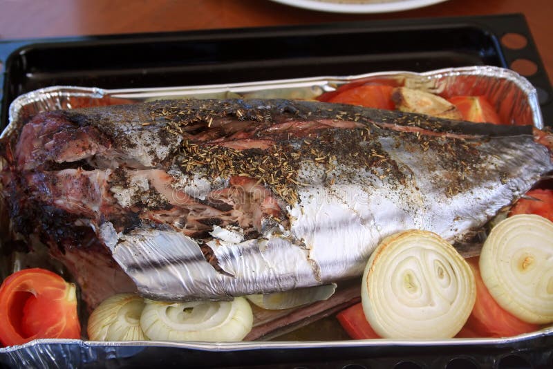 Poissons Four-cuits Au Four Image stock - Image du frais, régime: 85018943