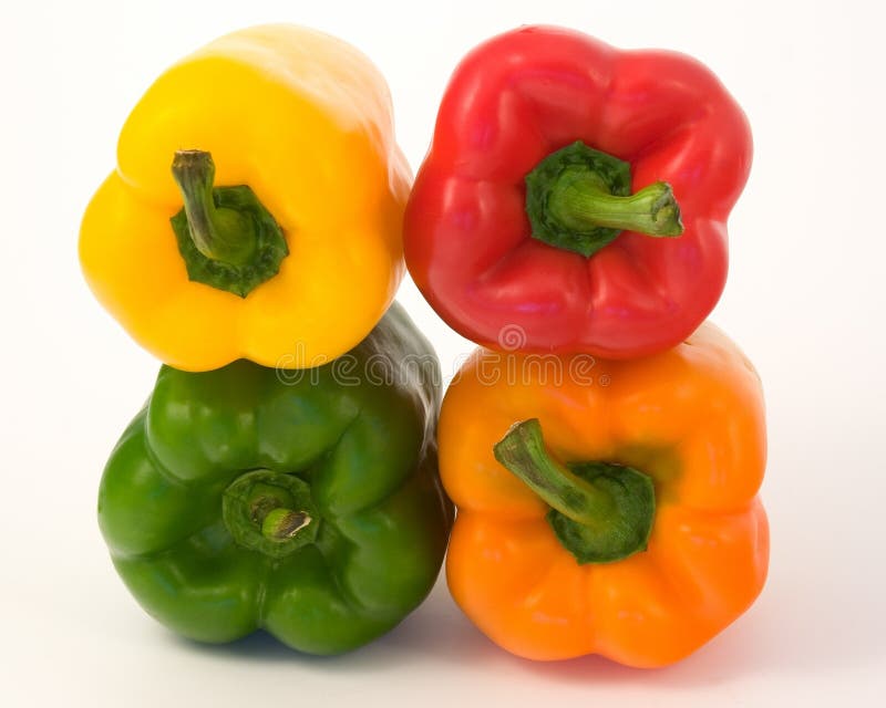 Différences et caractéristiques du poivron vert, rouge et jaune