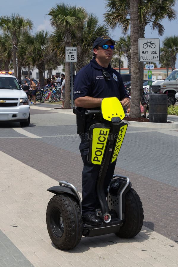 Polícia de Segway imagem de stock. Imagem de manhattan - 2656761
