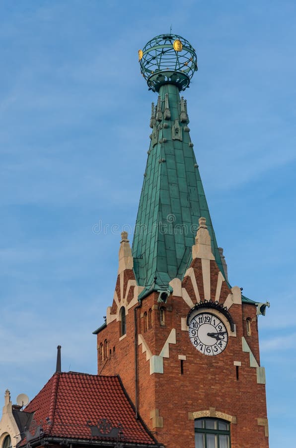 POLAND, KRAKOW - NOVEMBER 2018: Tower Building with Clock in Krakow ...