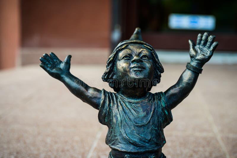 717 Dwarf Hands Photos - Free & Royalty-Free Stock Photos from Dreamstime