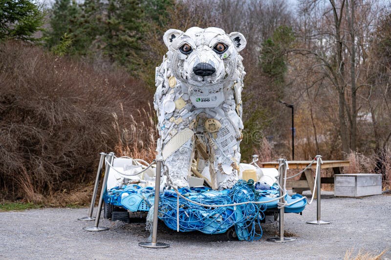 Polar Bear Statue Made from Recycled Materials at the Toronto Zoo ...
