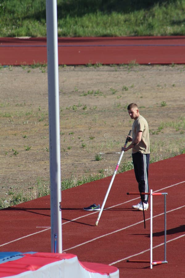 Pole-vaulter training editorial image. Image of equipment - 72175570