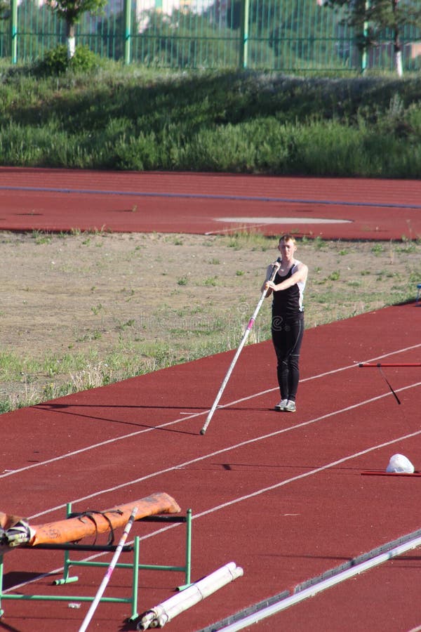 Pole-vaulter training editorial stock image. Image of sportsman - 72175689