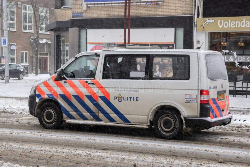 Police Car in the Snow in Scotland Editorial Image - Image of ...