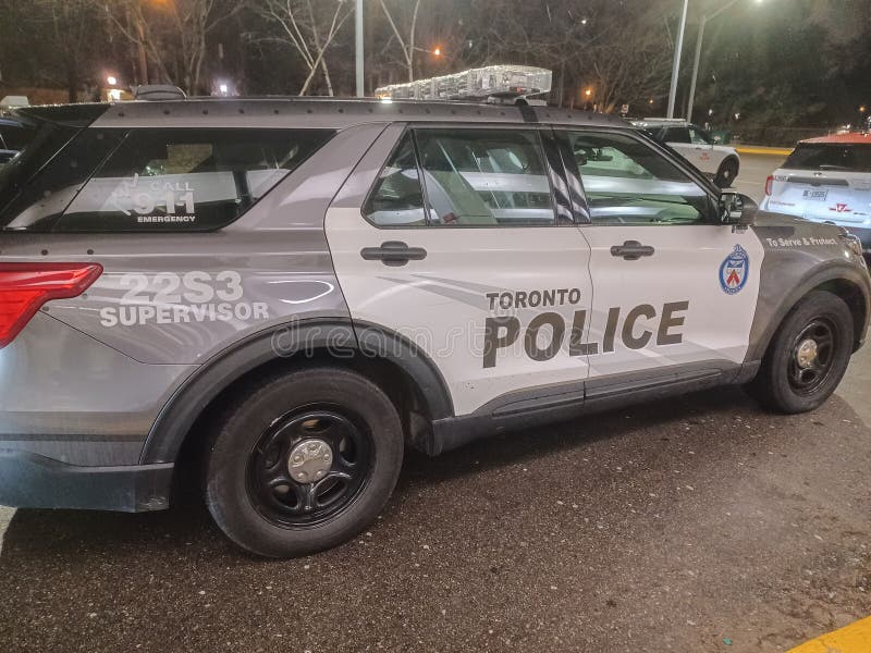 Police car in Toronto editorial image. Image of road - 315947765