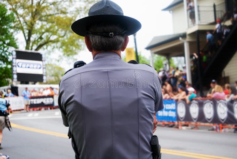 Police Officer Watching Crowd Editorial Photo - Image of people, team ...