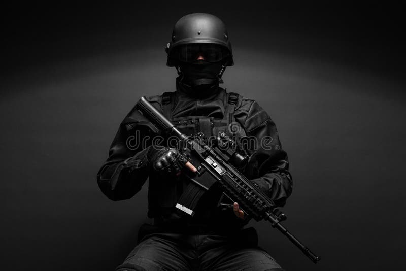 Police Officer with Weapons Stock Image - Image of antiterrorism, rifle ...