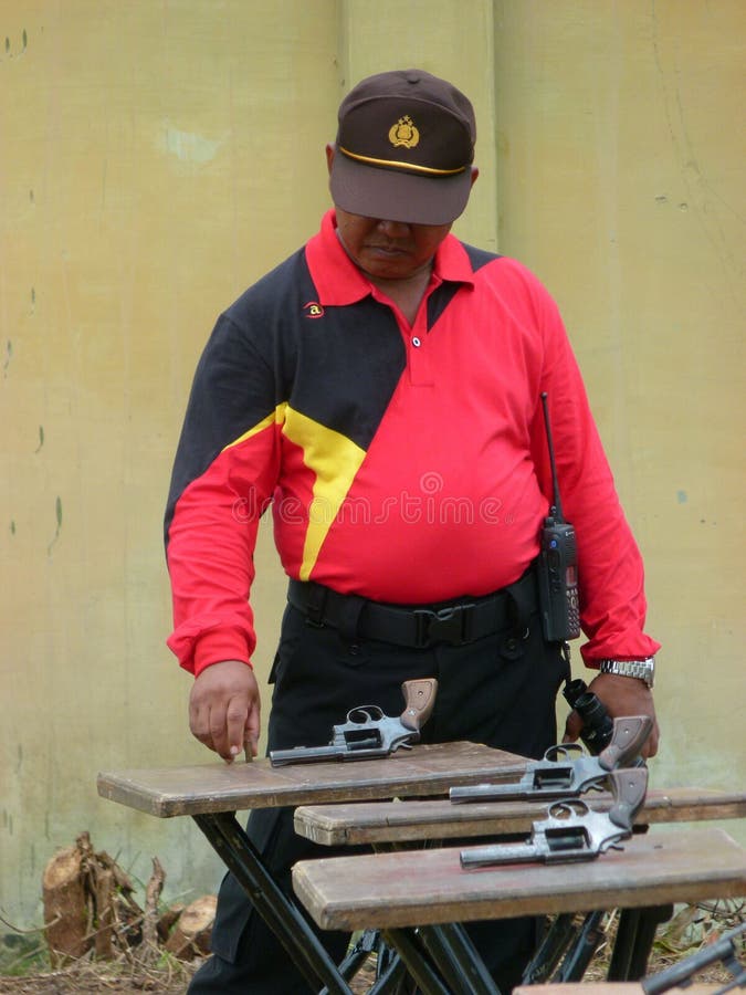 Police practice shooting editorial photo. Image of firing - 66772591