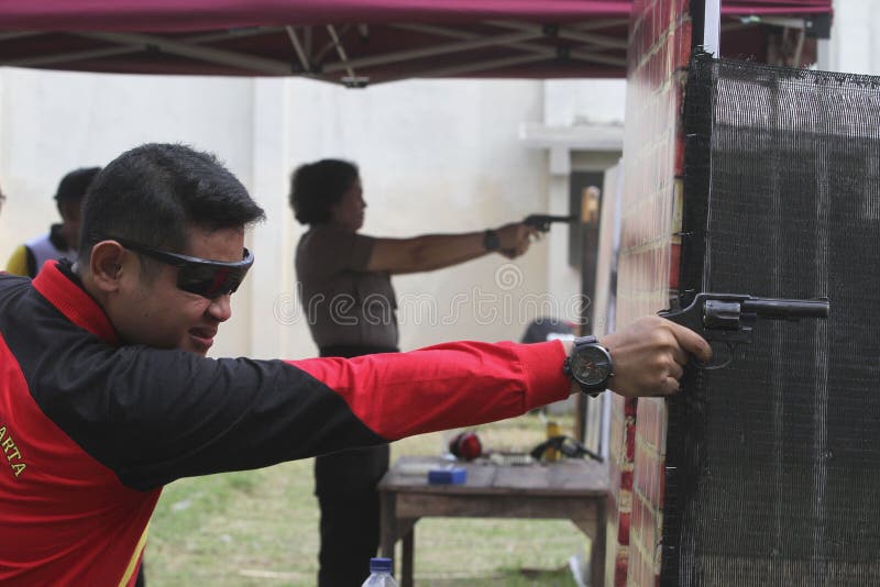 Police practice shooting editorial image. Image of practice - 75626150