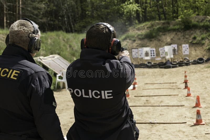 Police shooting editorial photography. Image of defense - 147788007