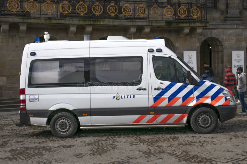 Police Van Am Damplatz In Amsterdam Niederlande 2019 Redaktionelles ...