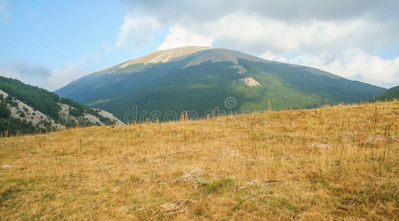 Pollino national park stock image. Image of basilicata - 89041597