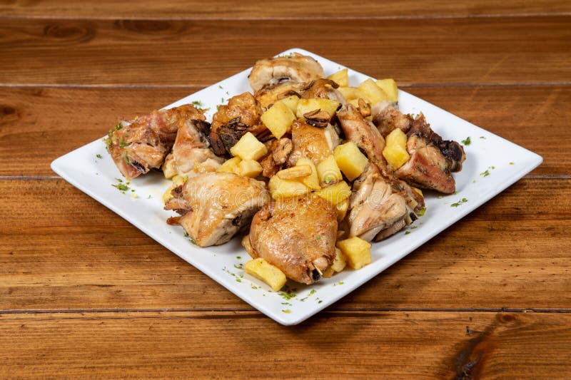 Pollo al ajillo stock image. Image of plate, pollo, tapas - 270219737