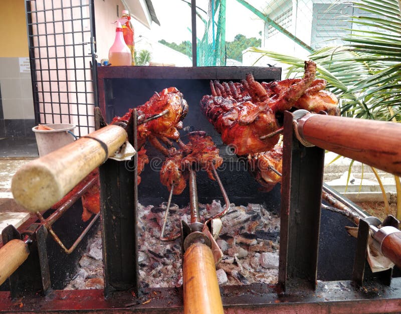 Pollo asado foto de archivo. Imagen de cocina, preparado - 121534986