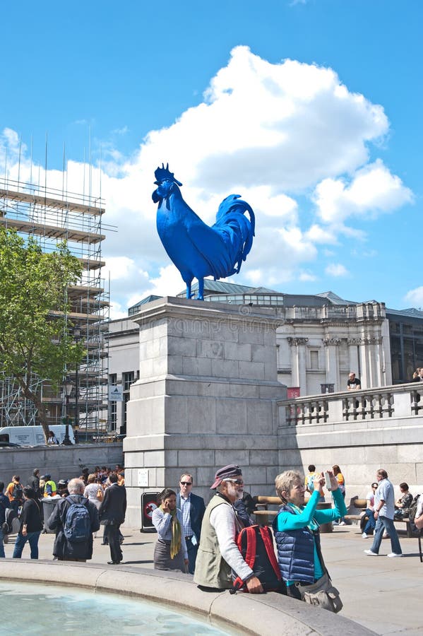 Pollo Azul Trafalgar Square Londres Imagen de archivo editorial ...