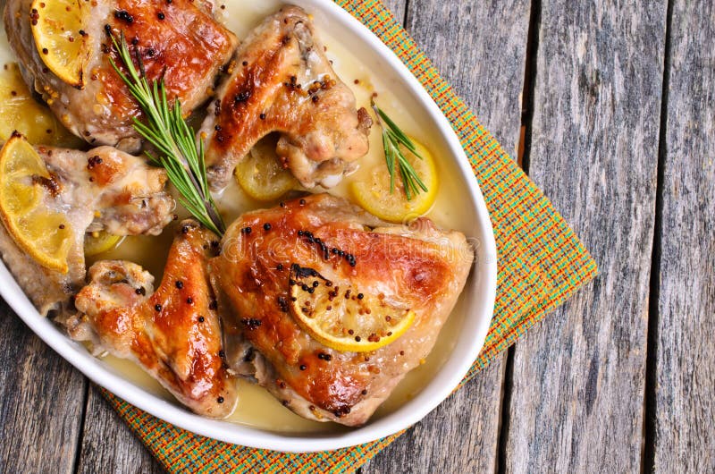 Pollo cocido foto de archivo. Imagen de almuerzo, frito - 57178268