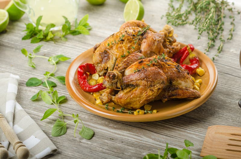Pollo Francés Asado Del Bebé - Coquelet Foto de archivo - Imagen de ...