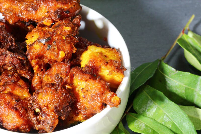 Pollo 65, Un Aperitivo Indio Del Pollo Foto de archivo - Imagen de ...