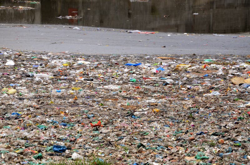 Pollution de l'eau photo stock. Image du maladie, écologique - 59653762