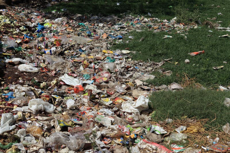 Pollution in India editorial photo. Image of asia, plastic - 52390876