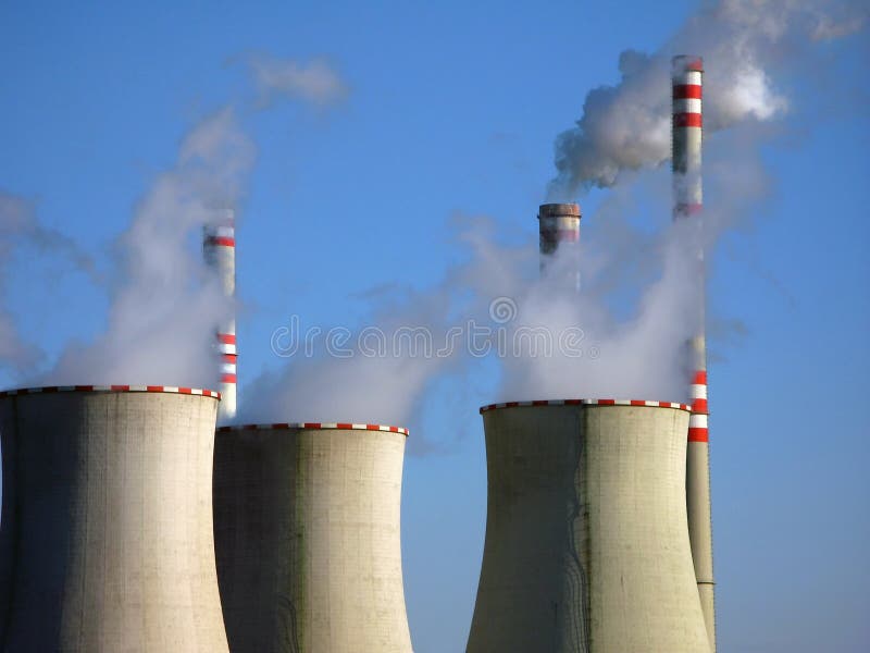 Pollution Industrielle D'air Photo stock - Image of usine, brumeux: 8235566