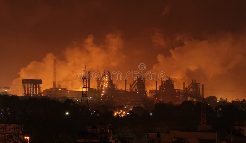 Pollution Industrielle Lourde Image stock - Image du industrie, usine ...