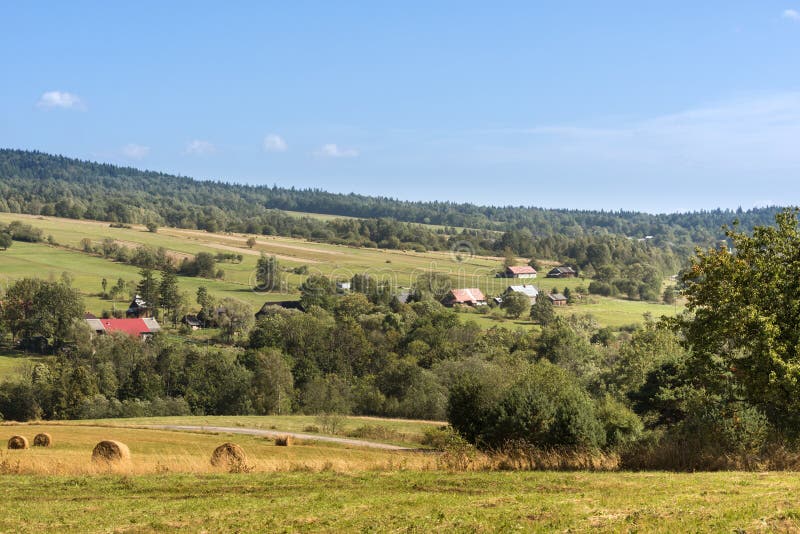 Polnische Landschaft Des Sommers in Sudety-Bergen Stockfoto - Bild von ...