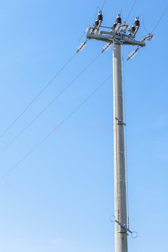 Polo De Poder Com O Separador Bonde Externo Na Parte Superior Imagem de ...