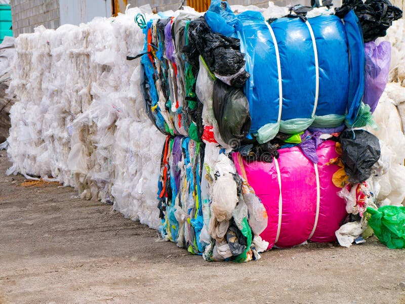 Polyethylene Packaging for Recycling Processing with Strapping Stock ...