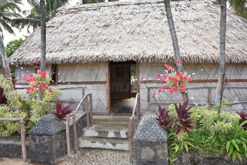 Polynesian Hut On Oahu Island In Hawaii Stock Photo - Image of hawaii ...