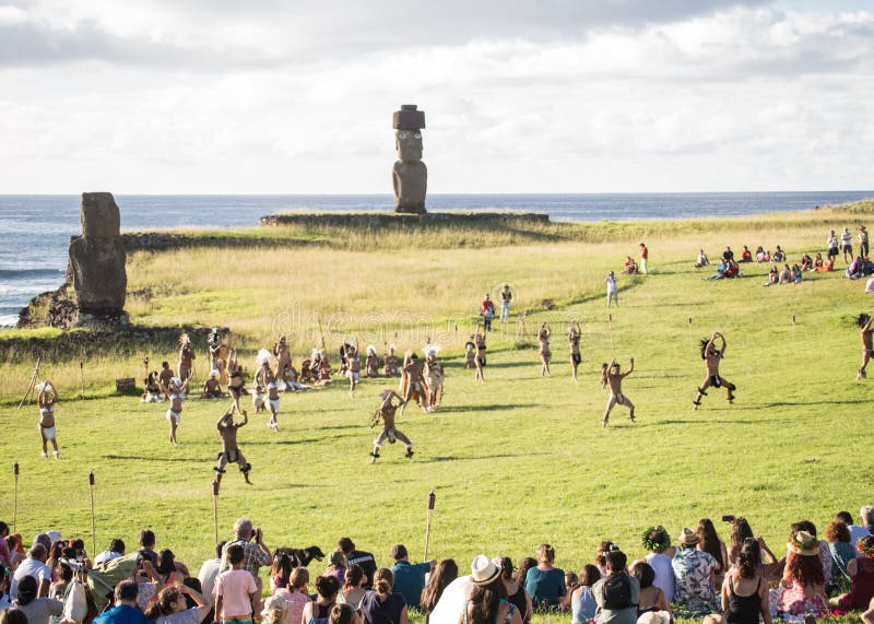 Polynesian People. Rapa Nui. Easter Island Editorial Photography ...
