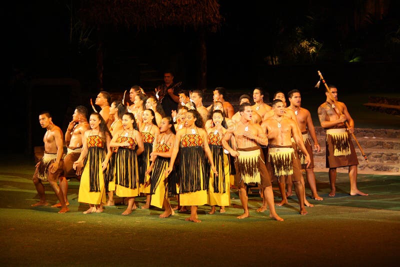 Polynesian Warrior and Dancer Editorial Stock Image - Image of center ...