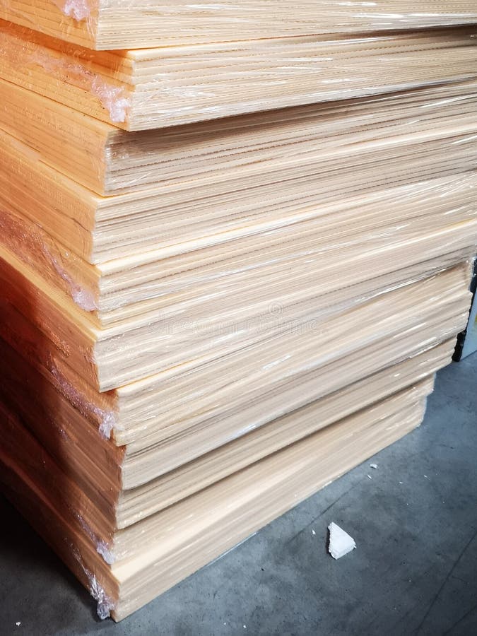 Polystyreen Stockfoto's en afbeeldingen - Download 9,842 foto's