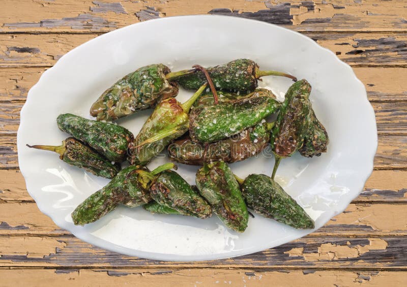 Pomiento DE Padron, Peper, Tapas Stock Foto - Image of niemand ...