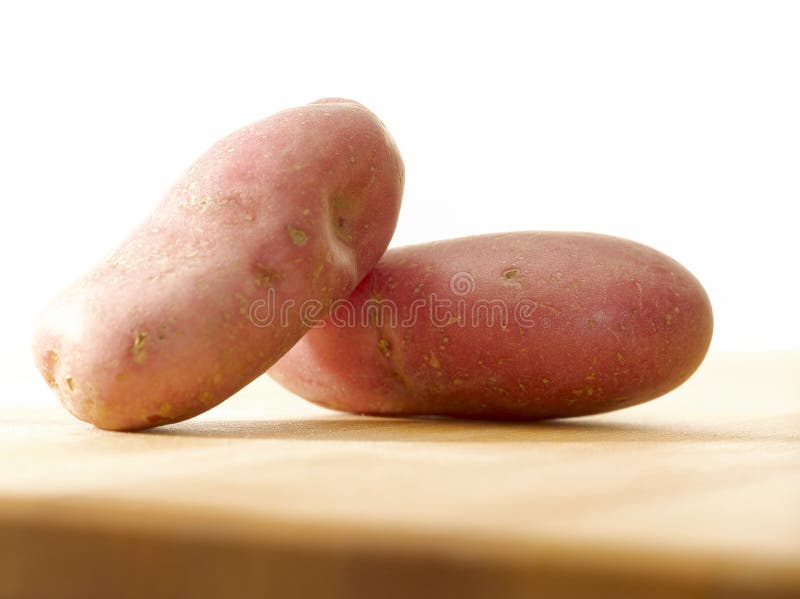Pomme de terre rouge image stock. Image du américain - 21474099