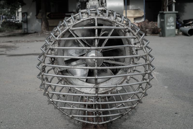 Bronze Schroef Met Zes Bladschroeven Van Een Boot of Schip De Schroef ...