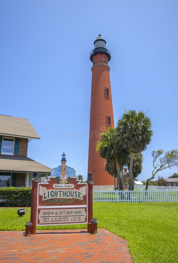 Ponce Inlet Lighthouse editorial photo. Image of beacon - 348936946