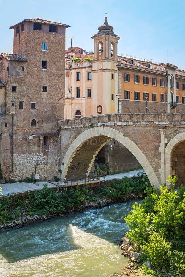 The Pons Fabricius Ponte Fabricio or Ponte Dei Quattro Capi, Bridge in ...