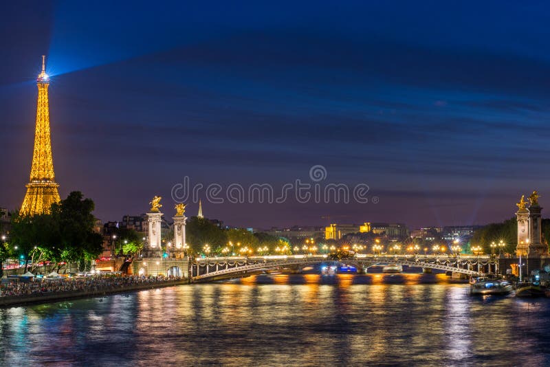 Pont Alexandre III and Eiffel Tower, Paris Editorial Image - Image of ...