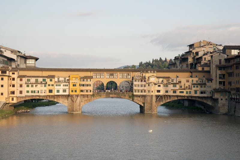 Pont De Ponte Vecchio Et Lampadaire, Florence Photo stock - Image du ...