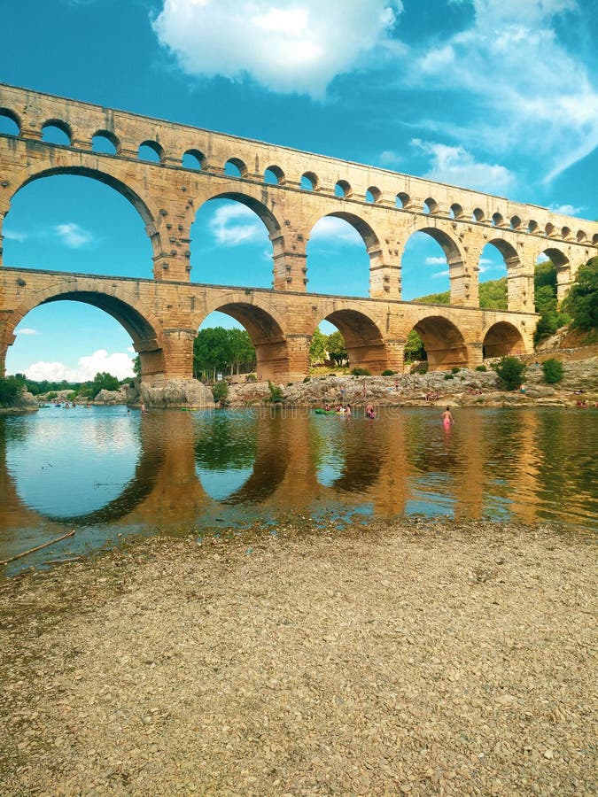 Pont du gard editorial stock image. Image of france - 123243469